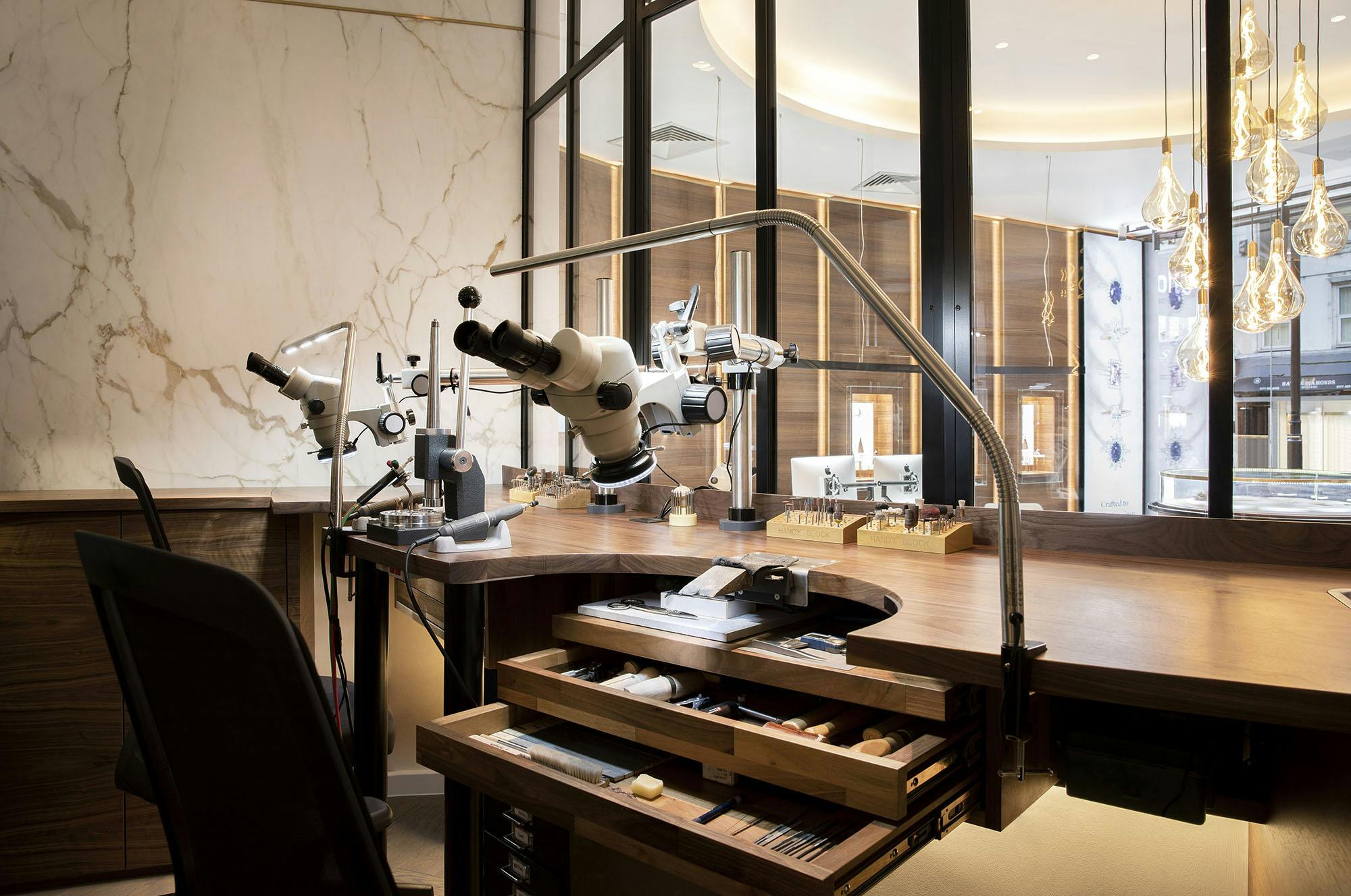 Contact Us | Queensmith